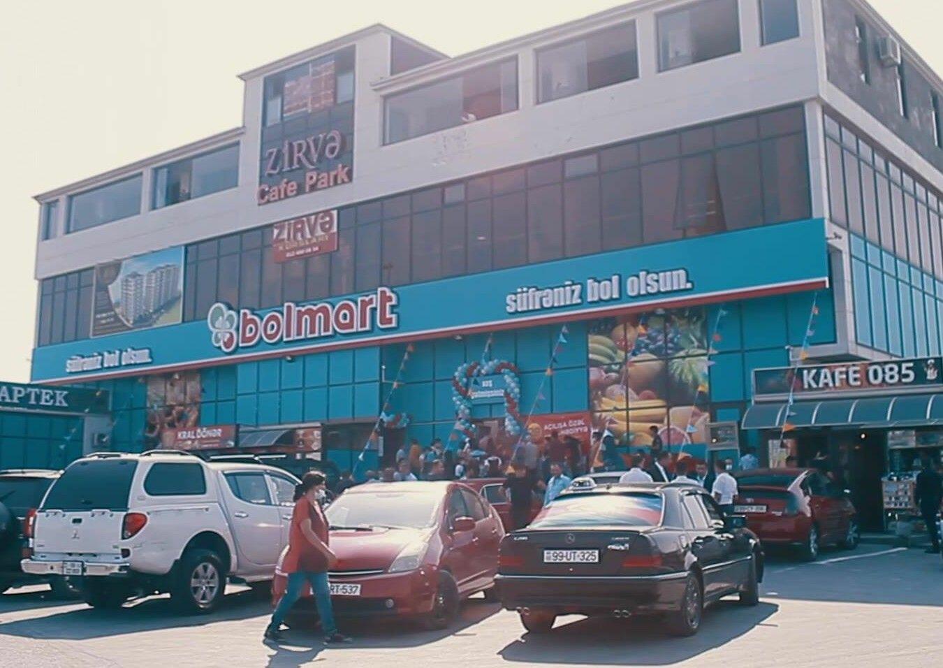 “Bolmart”da insident: 1 şüşə arağa görə... - Video